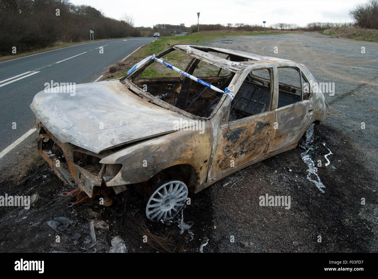 Burnt out car Stock Photo - Alamy