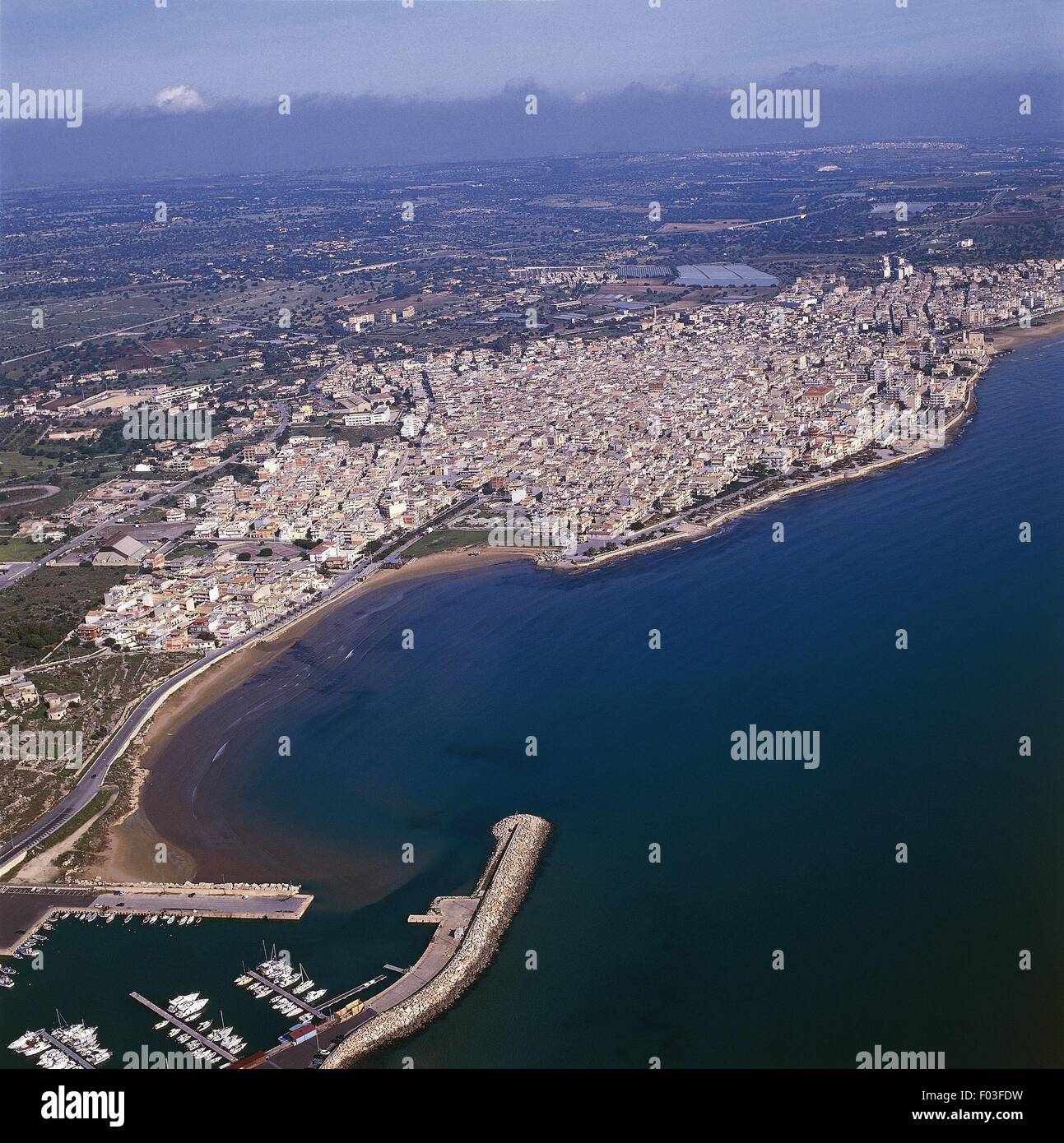 Pozzallo hi-res stock photography and images - Alamy