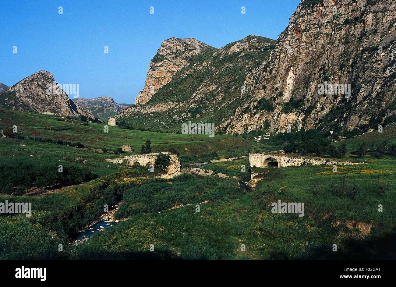 Doro river bridge hi-res stock photography and images - Alamy