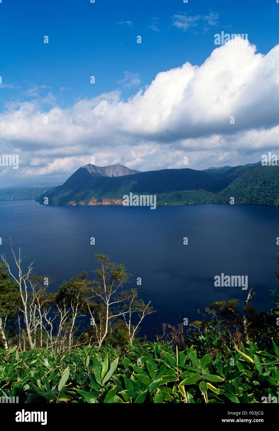 Mashu ko lake hi-res stock photography and images - Alamy