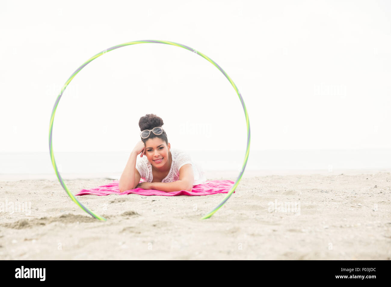 Hula hoop woman hi-res stock photography and images - Alamy