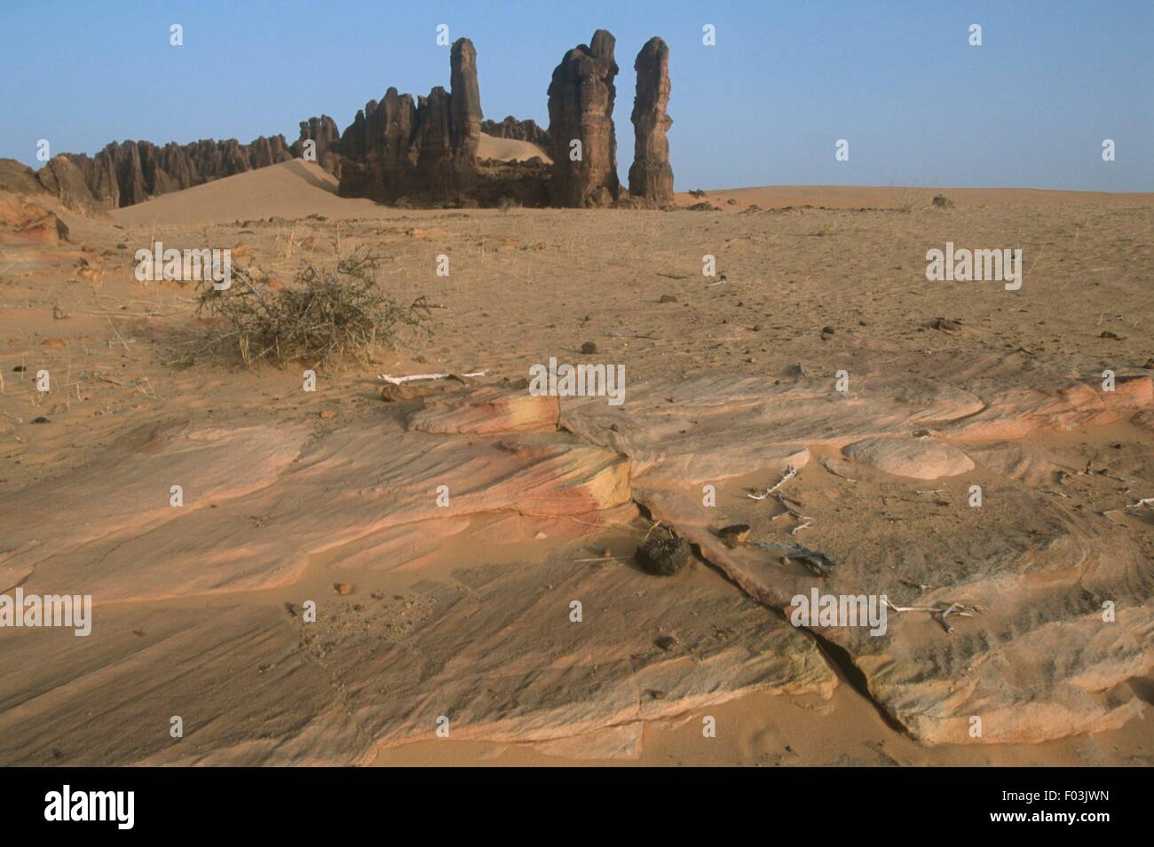 Ennedi desert hi-res stock photography and images - Alamy