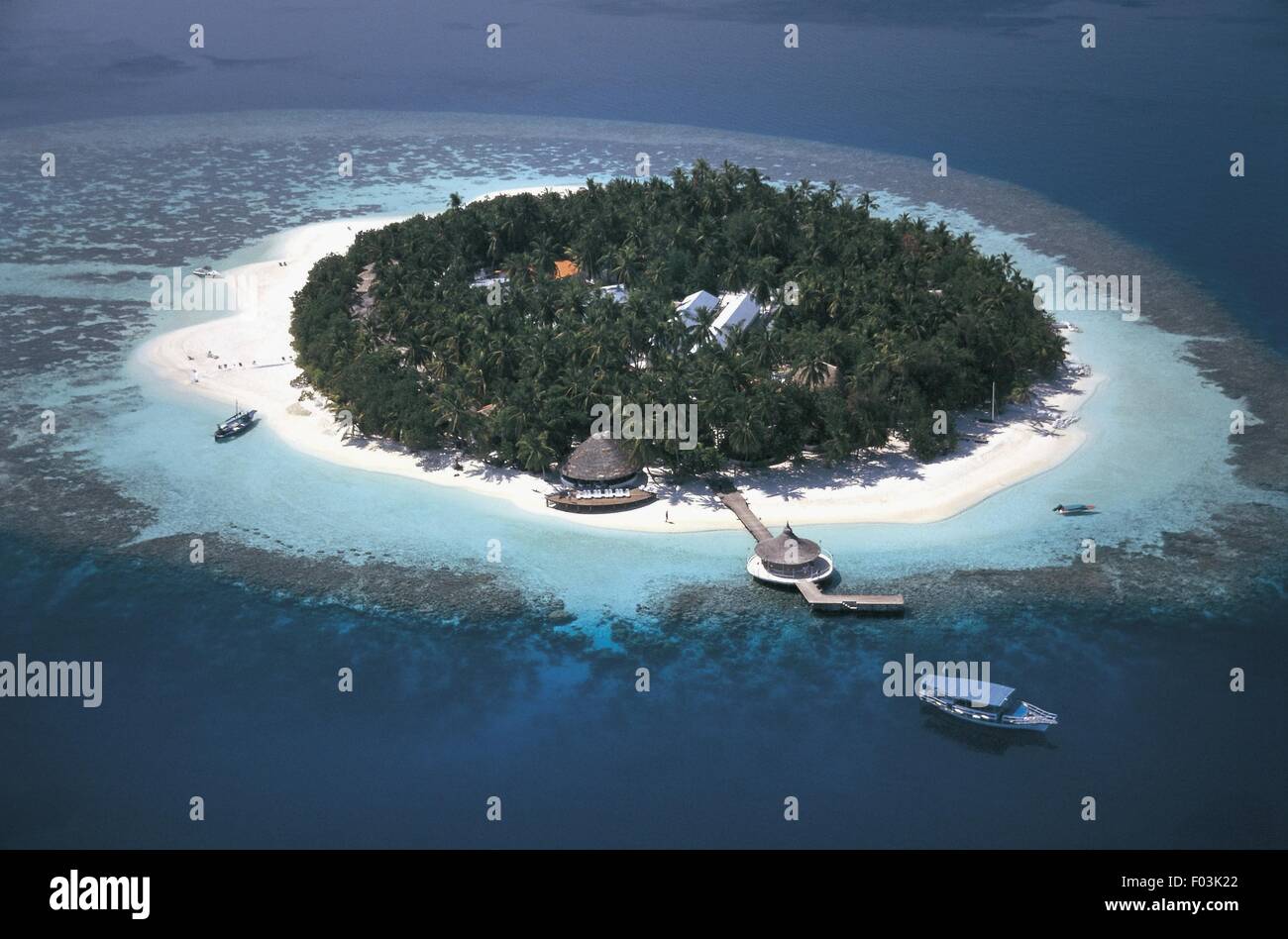 Maldives - North Male Atoll - Island of Ihuru Stock Photo - Alamy