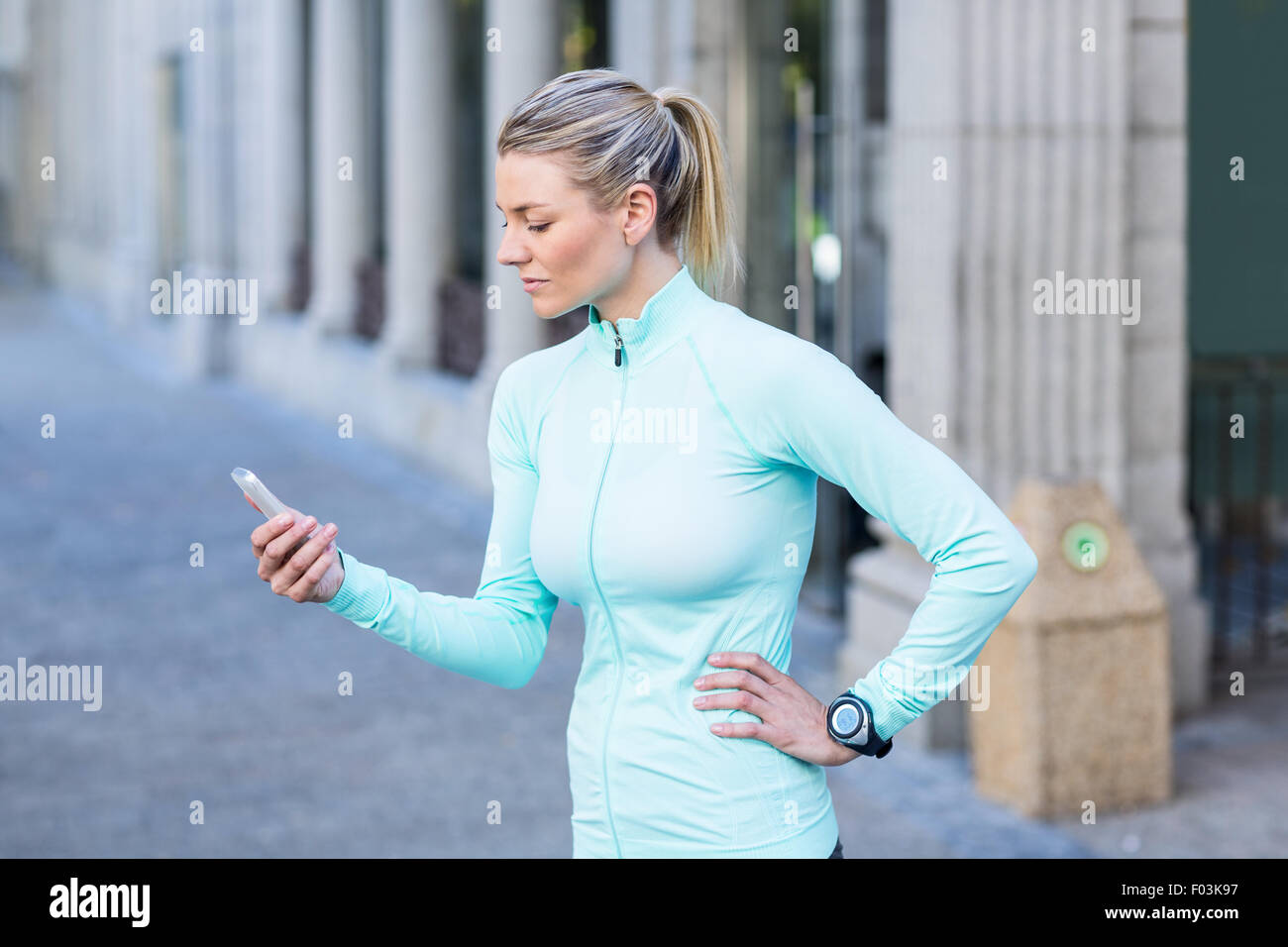 Blonde athlete woman using hi-res stock photography and images - Alamy