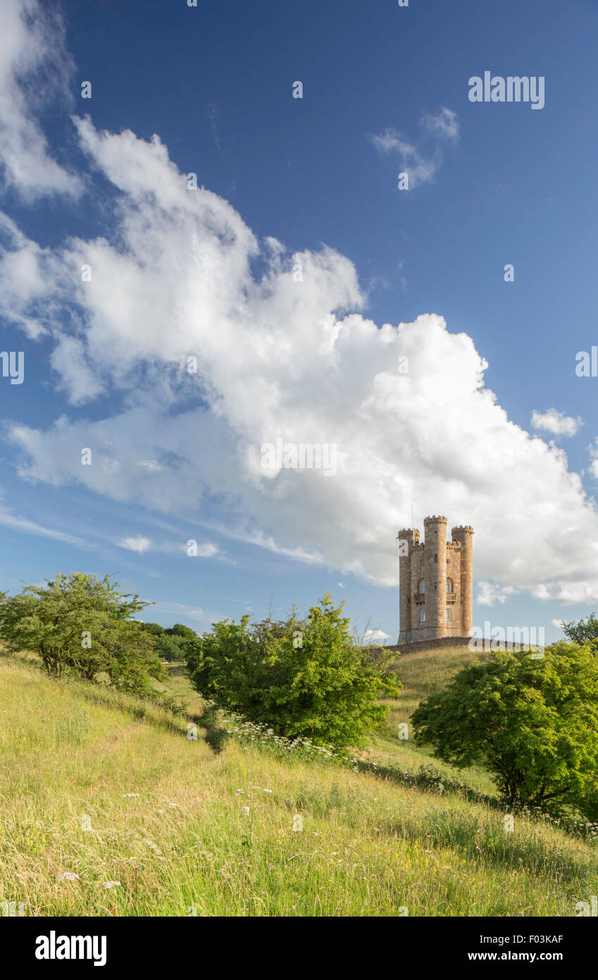 Broadway Tower folly and viewpoint, Broadway Country Park ...