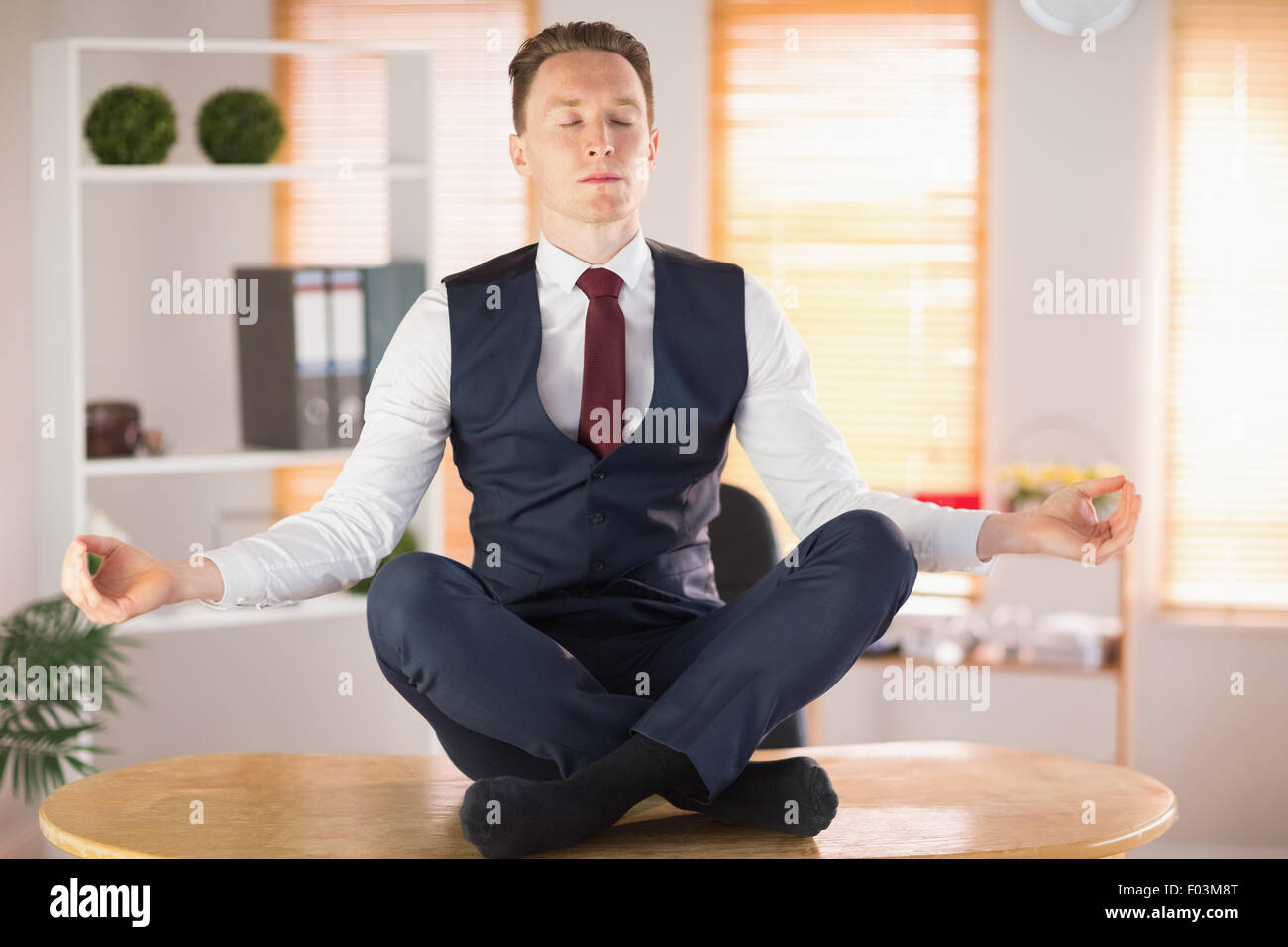 Smart pose young corporate man hi-res stock photography and images - Alamy