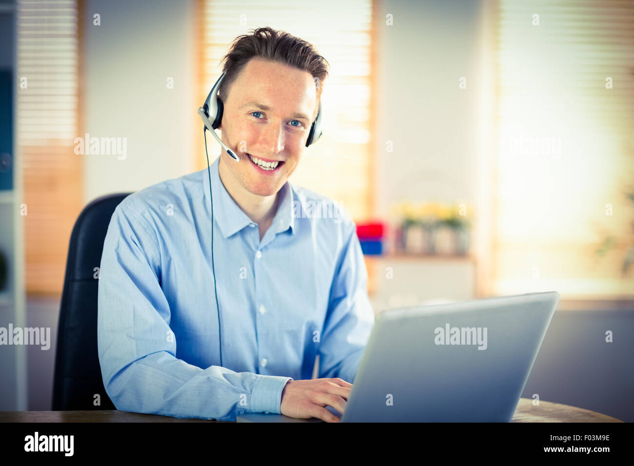 Headset corporate call center hi-res stock photography and images - Alamy