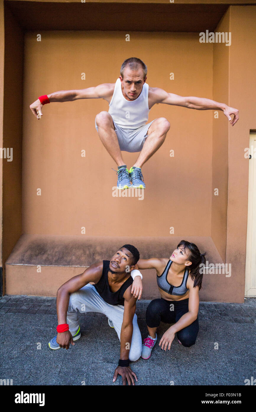 Group sports city hi-res stock photography and images - Alamy