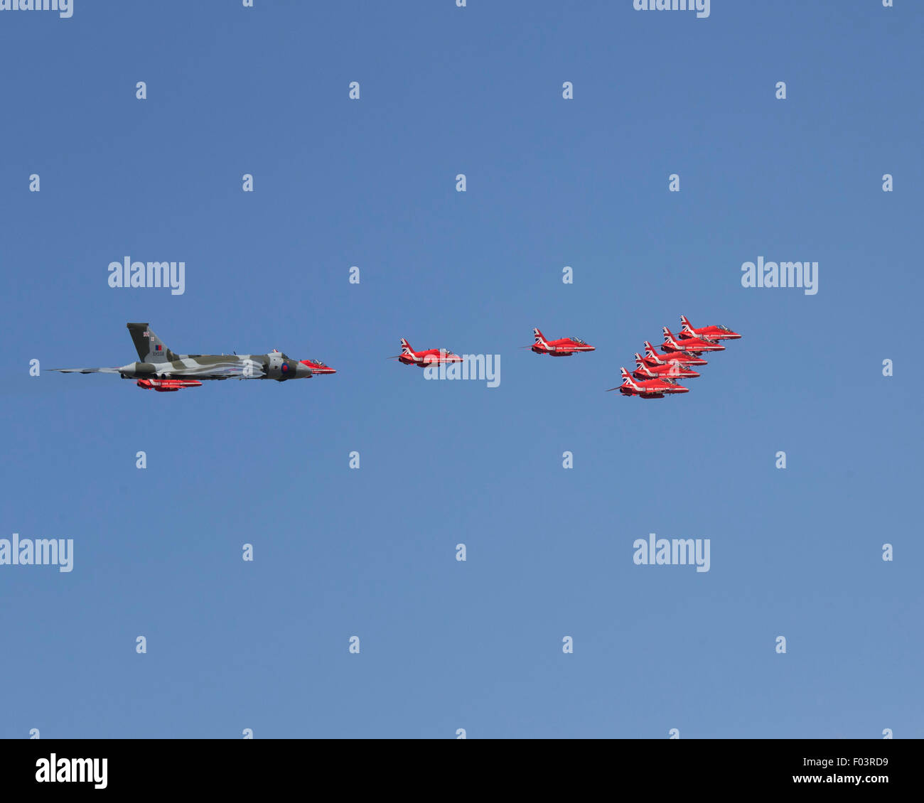 Red arrows with vulcan hi-res stock photography and images - Alamy