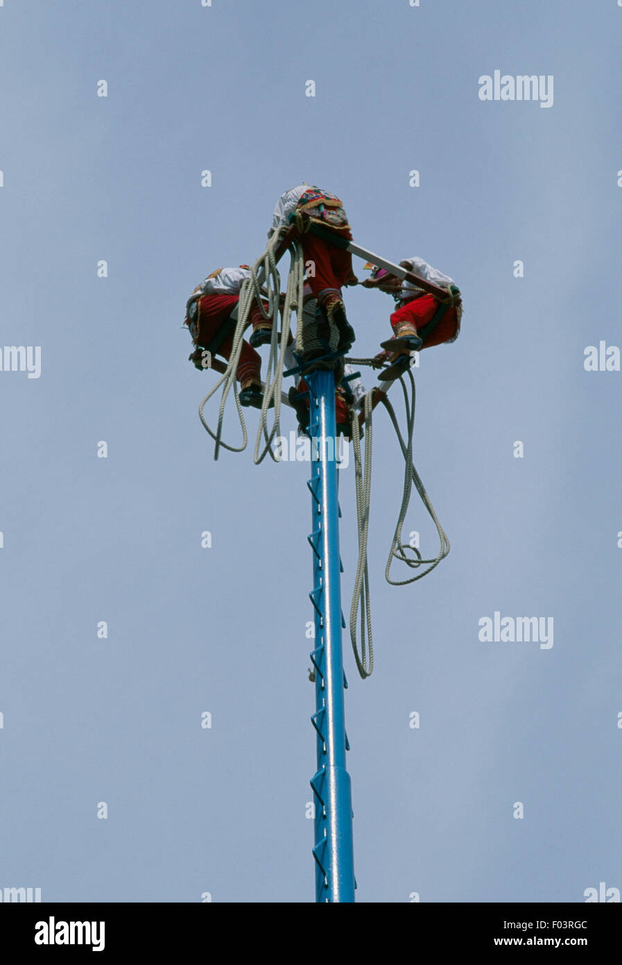 Voladores (flying men) on the platform atop the pole, El Tajin ...