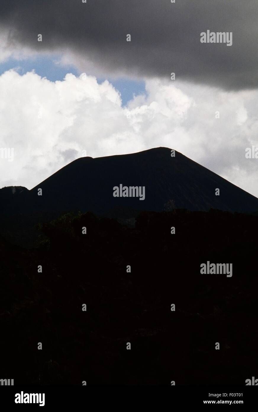 View of Paricutin, volcano in the Michoacan-Guanajuato volcanic field ...
