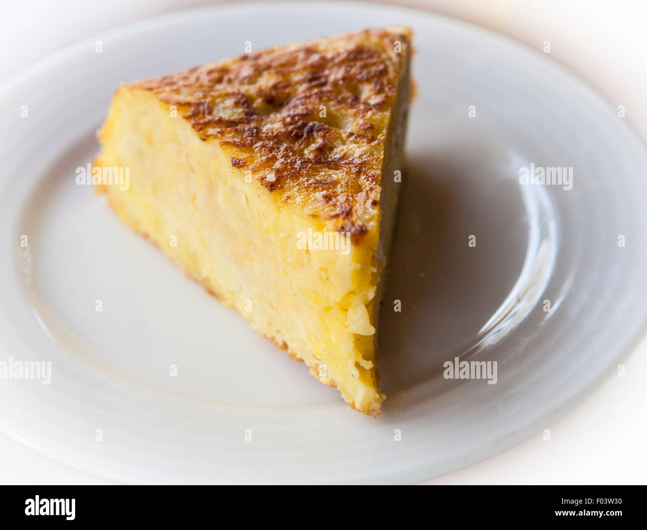 Traditional spanish bistro restaurant hi-res stock photography and ...