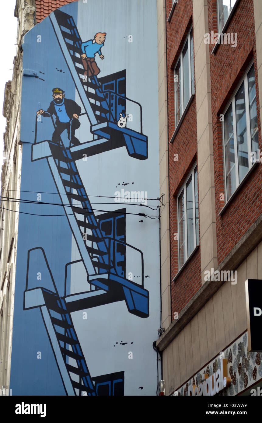 Tintin comic strip mural hi-res stock photography and images - Alamy