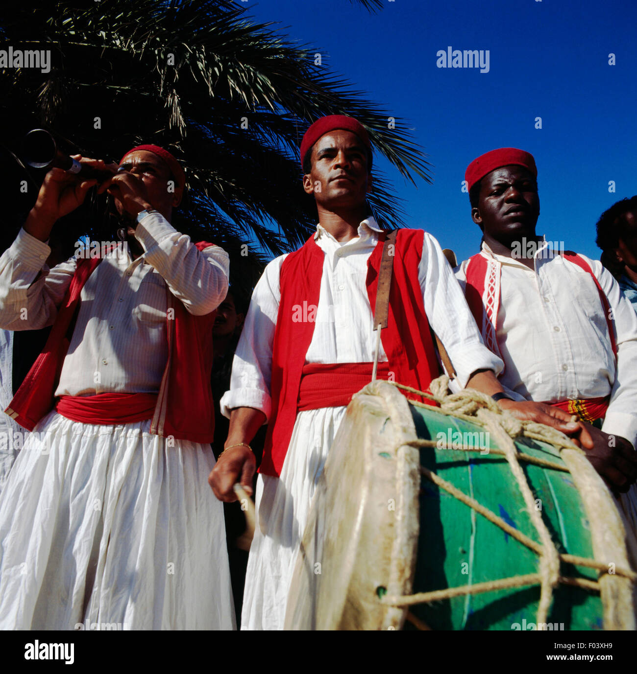 Tunisian headwear hi-res stock photography and images - Alamy