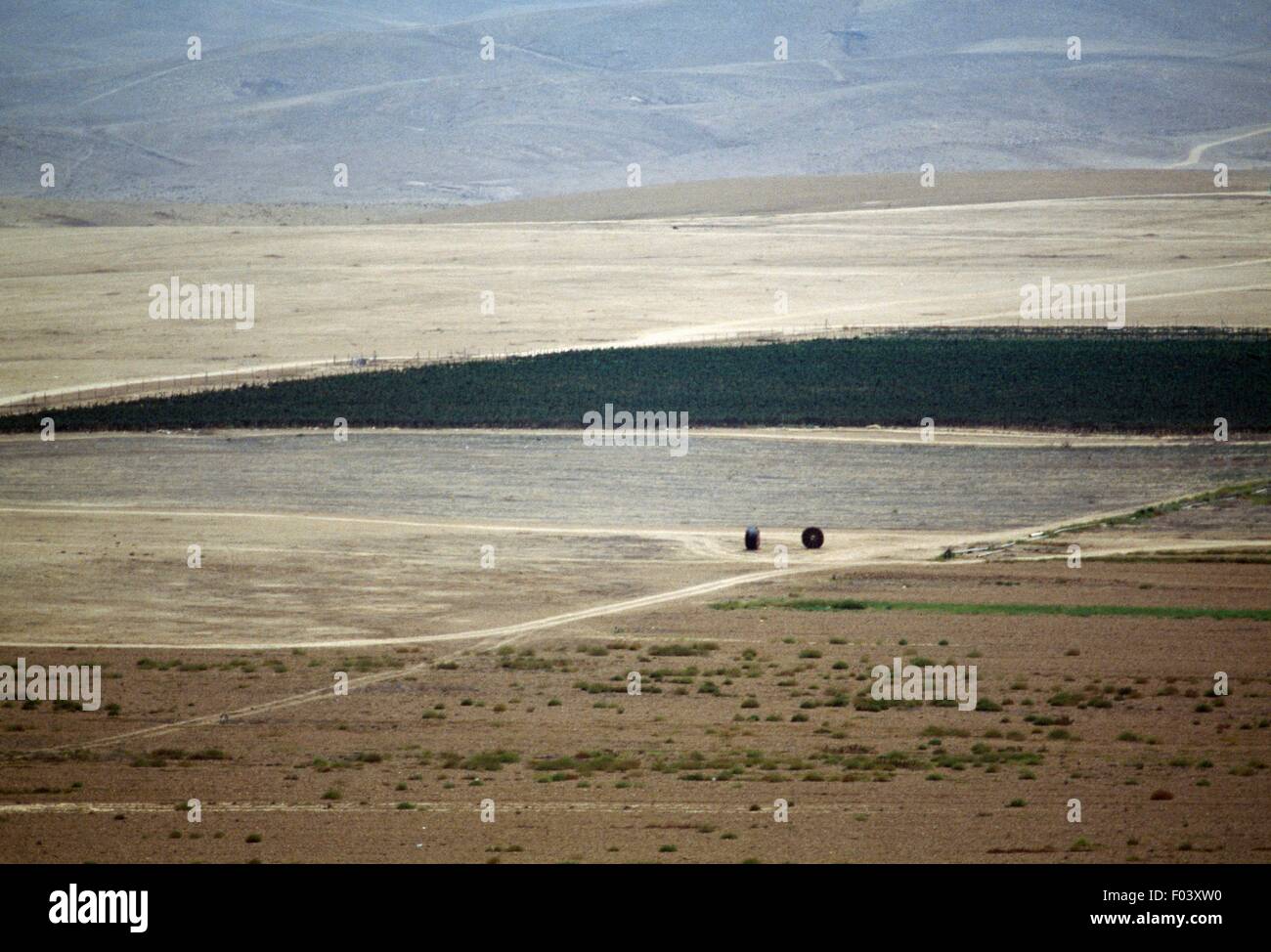 Cultivated fields near Arad, Negev Desert, Israel Stock Photo - Alamy