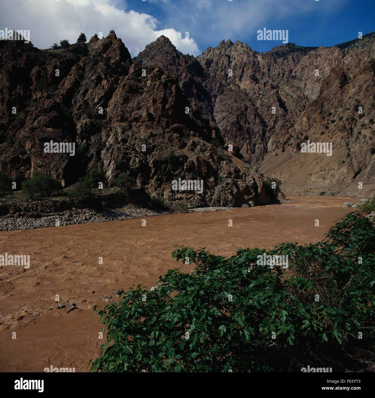 The Oltu River, Eastern Anatolia, Turkey Stock Photo - Alamy