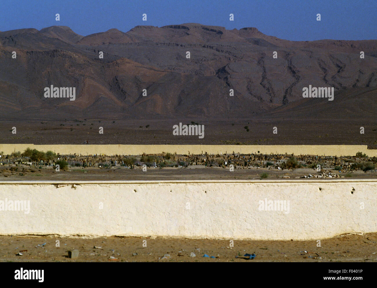 Landscape near Bechar, Sahara Desert, Algeria Stock Photo - Alamy