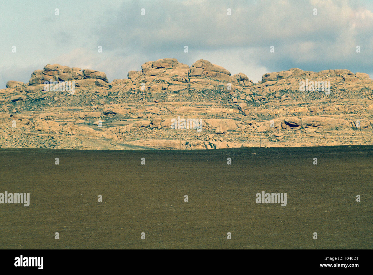 Tabular relief, landscape near Bou Saada, Sahara Desert, Algeria Stock ...