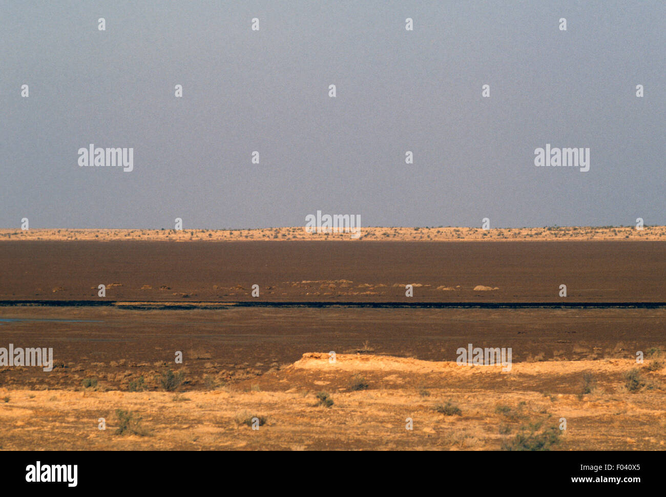Chott algeria hi-res stock photography and images - Alamy
