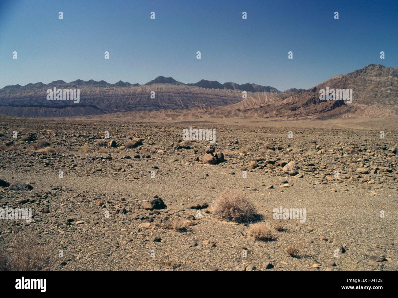Desert landscape, Dasht-e Lut desert, Iran Stock Photo - Alamy