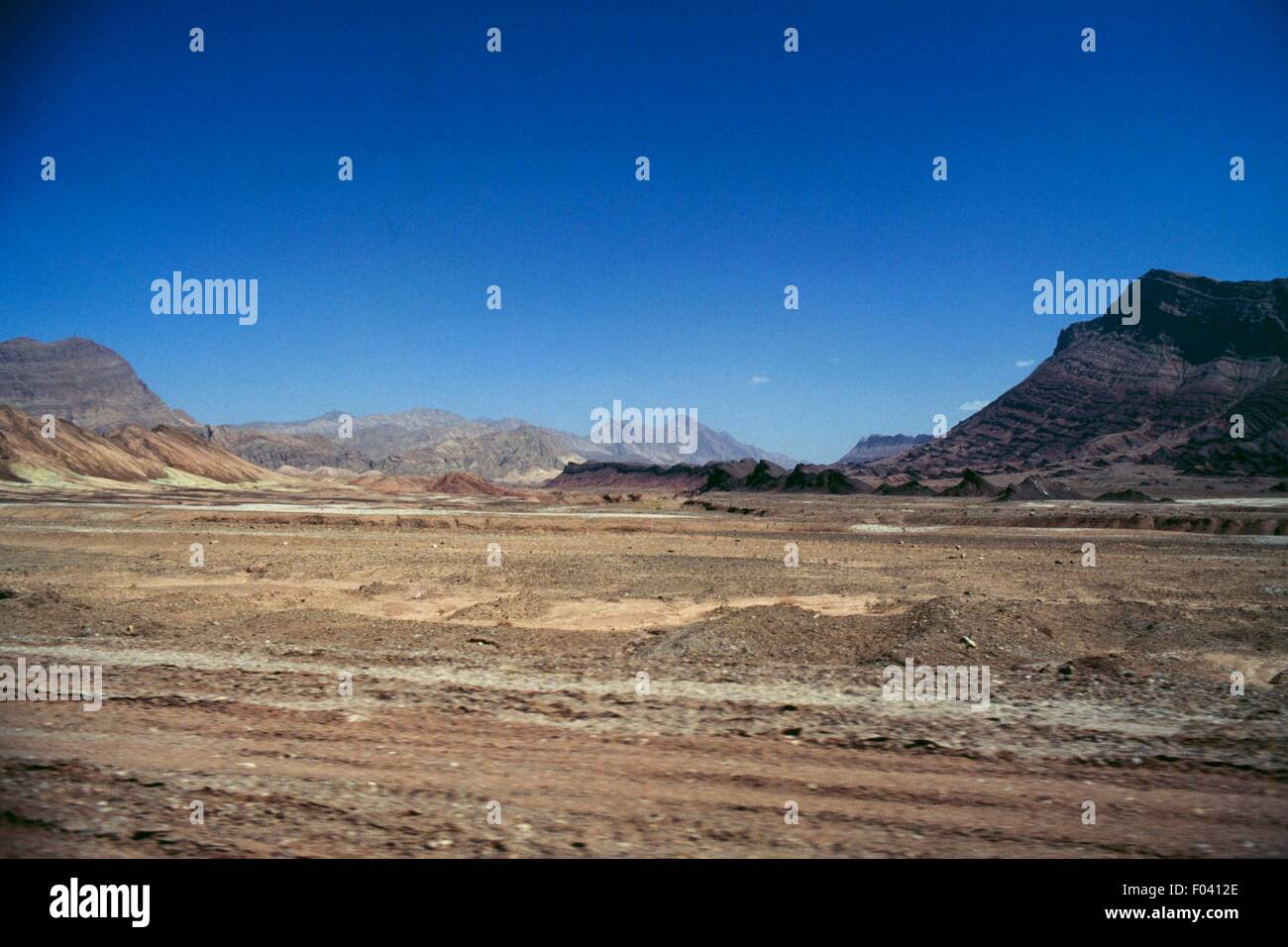 Desert landscape, Dasht-e Lut desert, Iran Stock Photo - Alamy