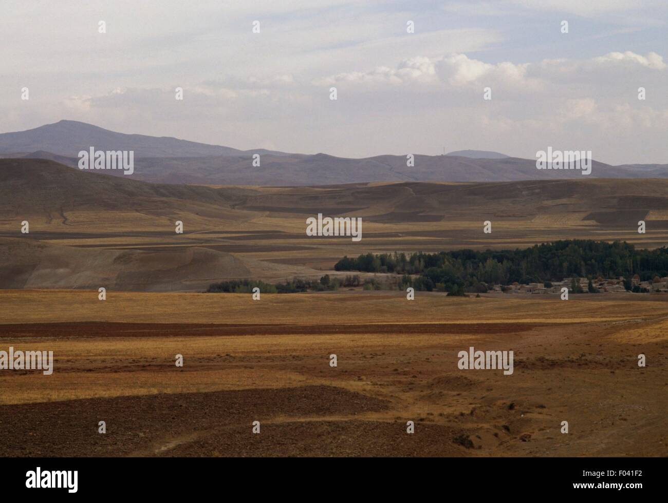 Arid landscape, Iranian Azerbaijan, Iran Stock Photo - Alamy