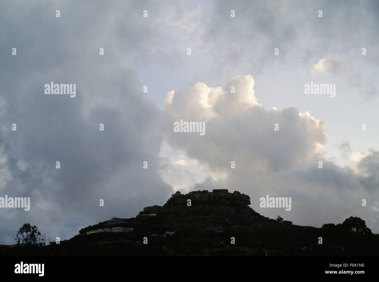 Takrouna tunisia hi-res stock photography and images - Alamy