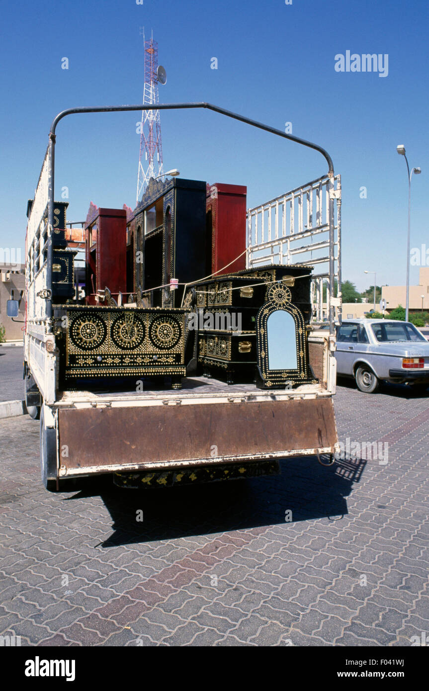 Truck With Furniture High Resolution Stock Photography and Images - Alamy