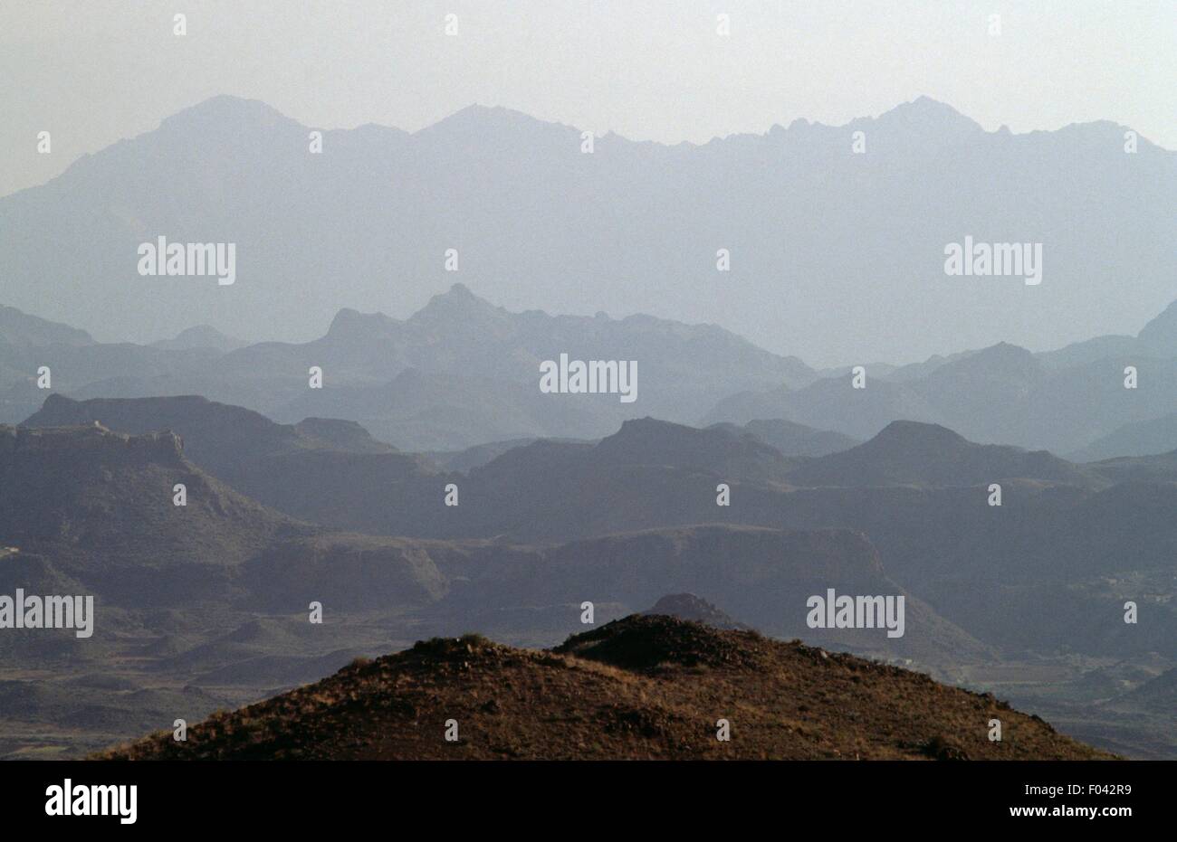 View of Haraz Mountains from Manakha, Yemen Stock Photo - Alamy