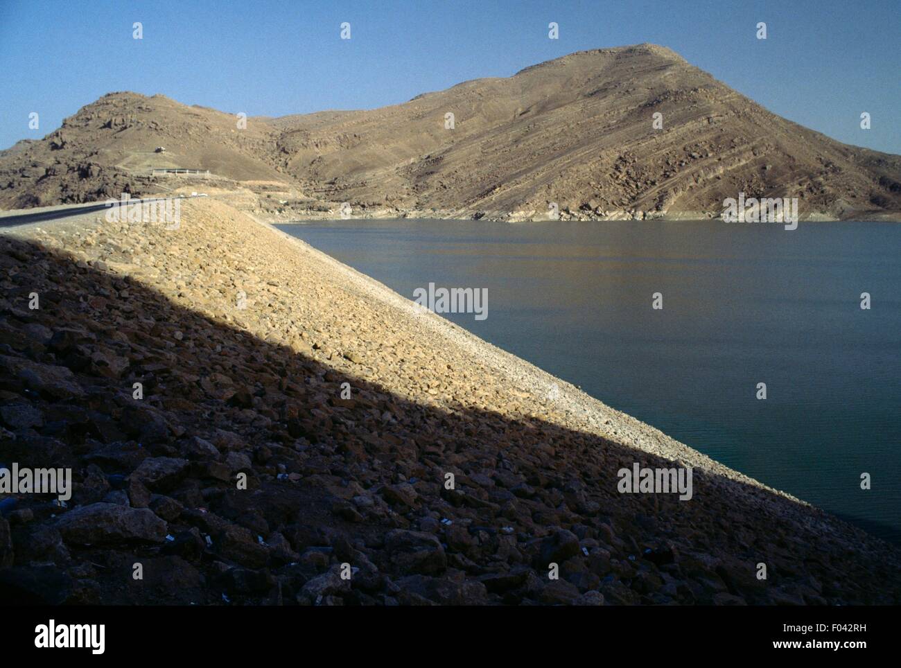 Marib yemen dam hi-res stock photography and images - Alamy
