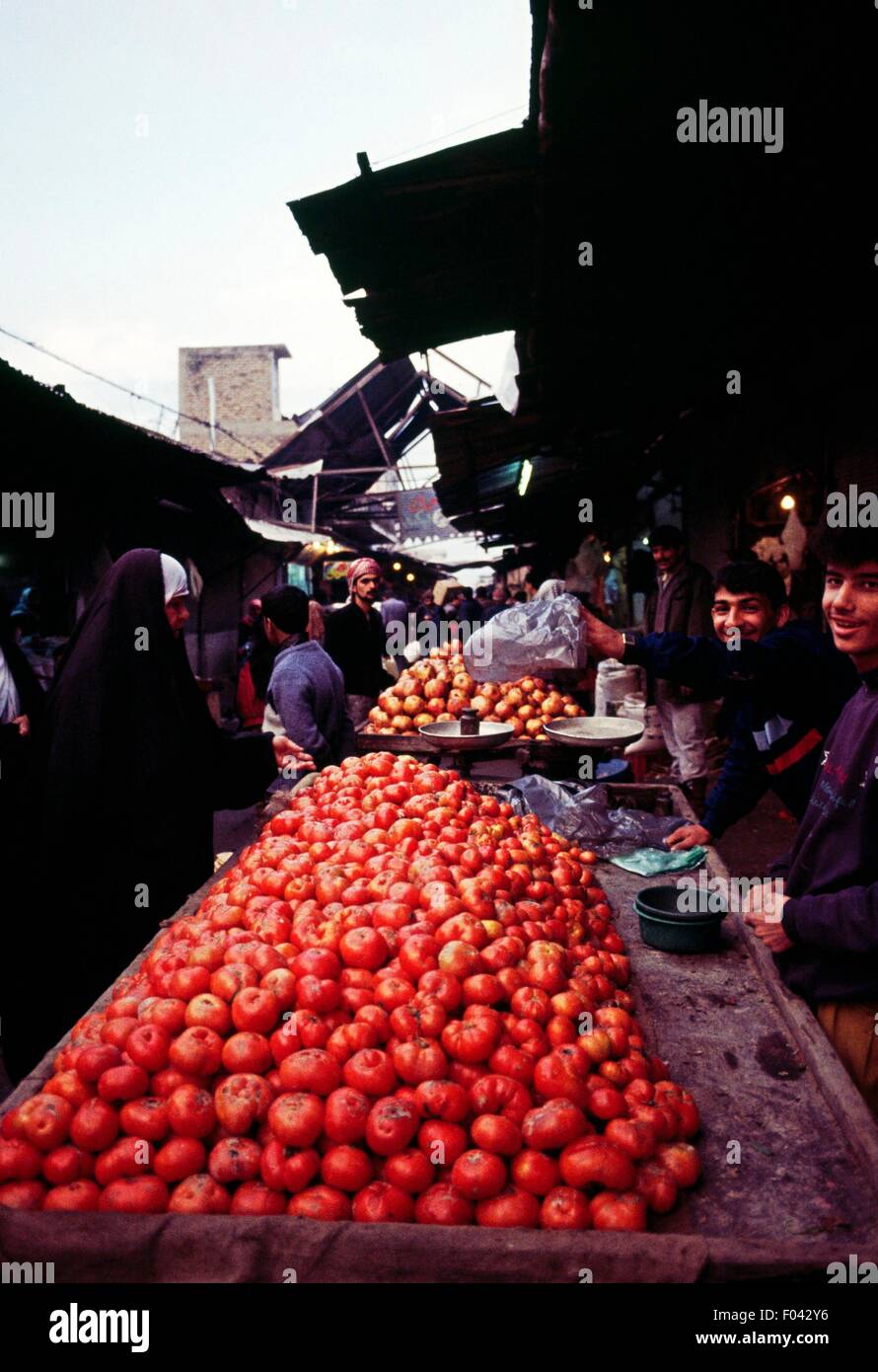 Mosul market hi-res stock photography and images - Alamy
