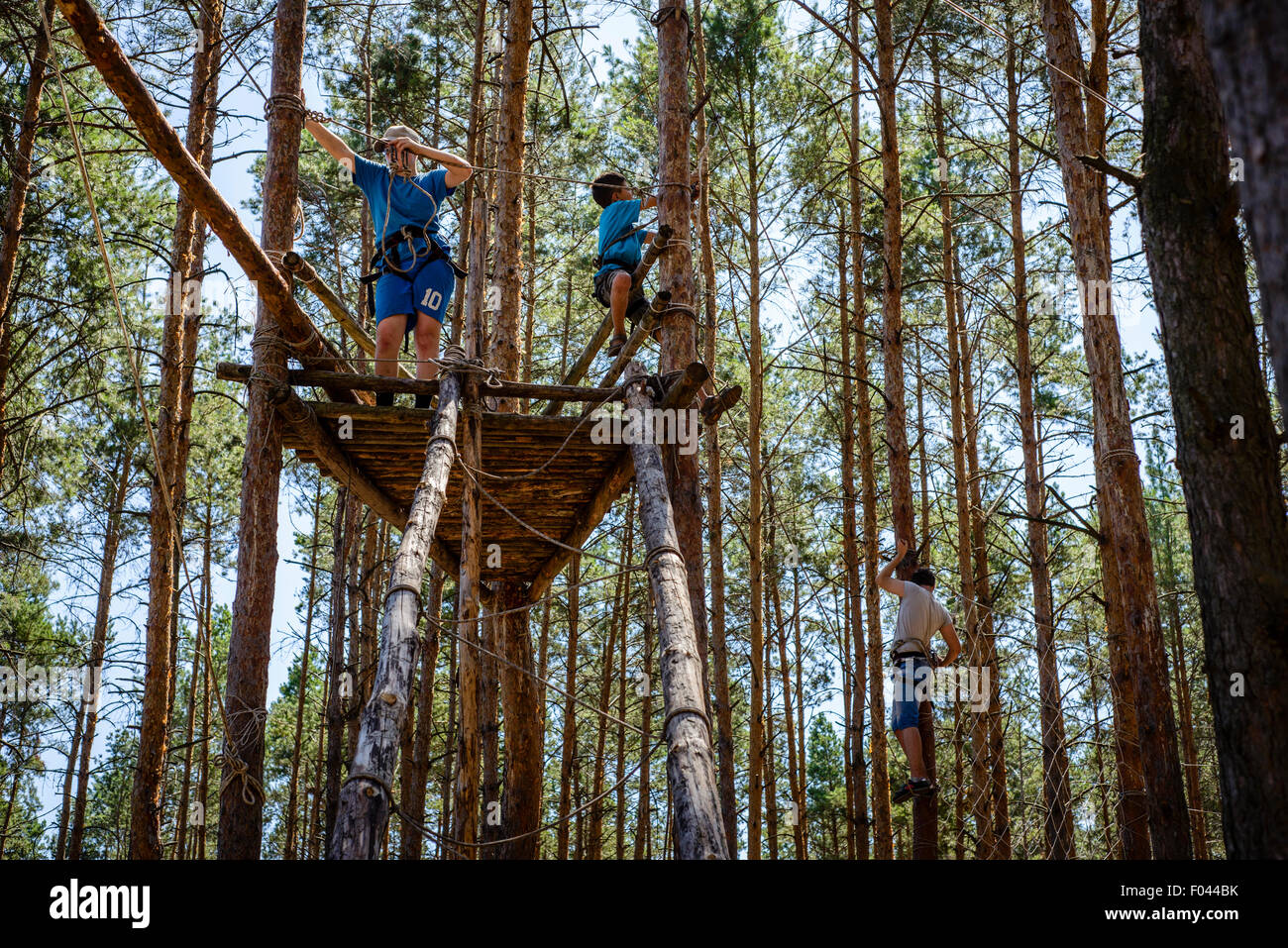 Teen boys in scouts hi-res stock photography and images - Alamy