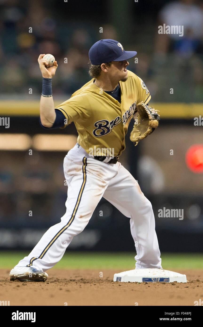 Milwaukee, WI, USA. 05th Aug, 2015. Milwaukee Brewers second baseman ...