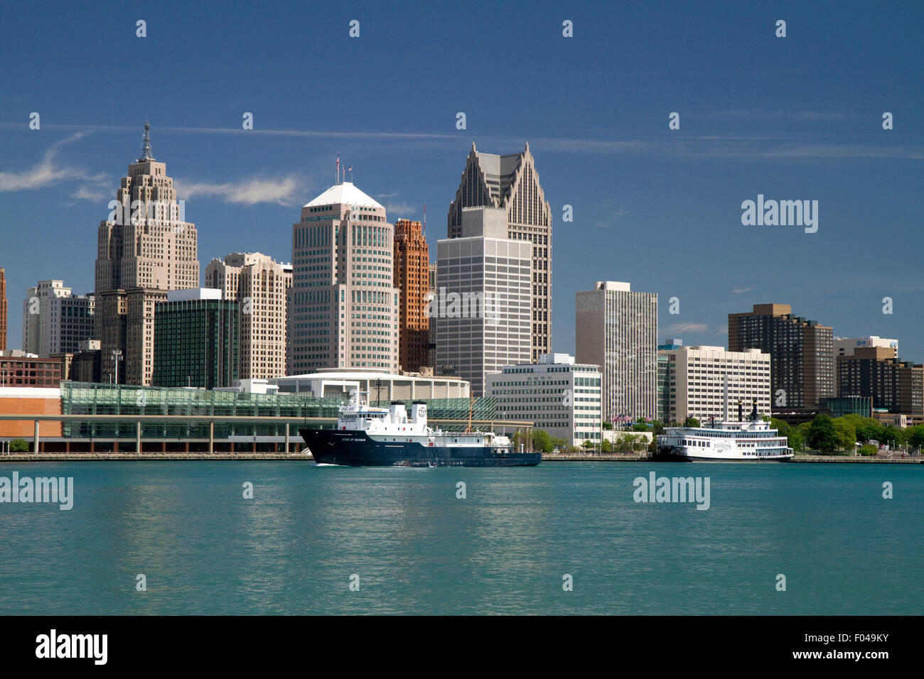 Detroit riverfront hi-res stock photography and images - Alamy