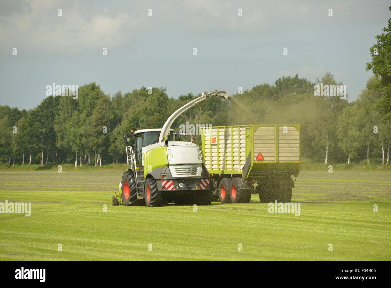 Silage pick up hi-res stock photography and images - Alamy