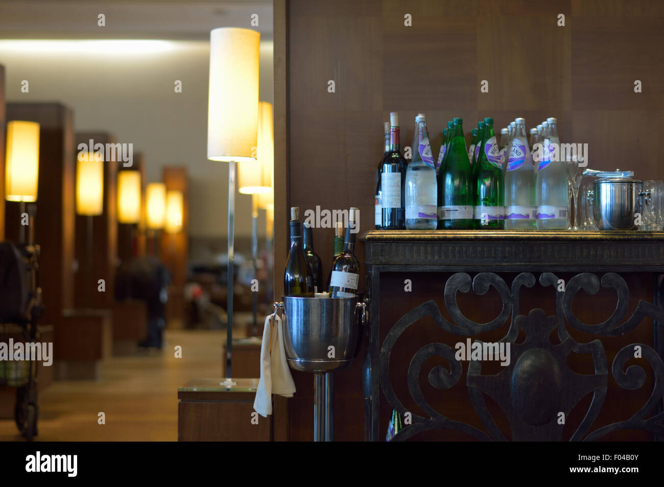 The Concorde Room - British Airways BA First Class Lounge, London ...