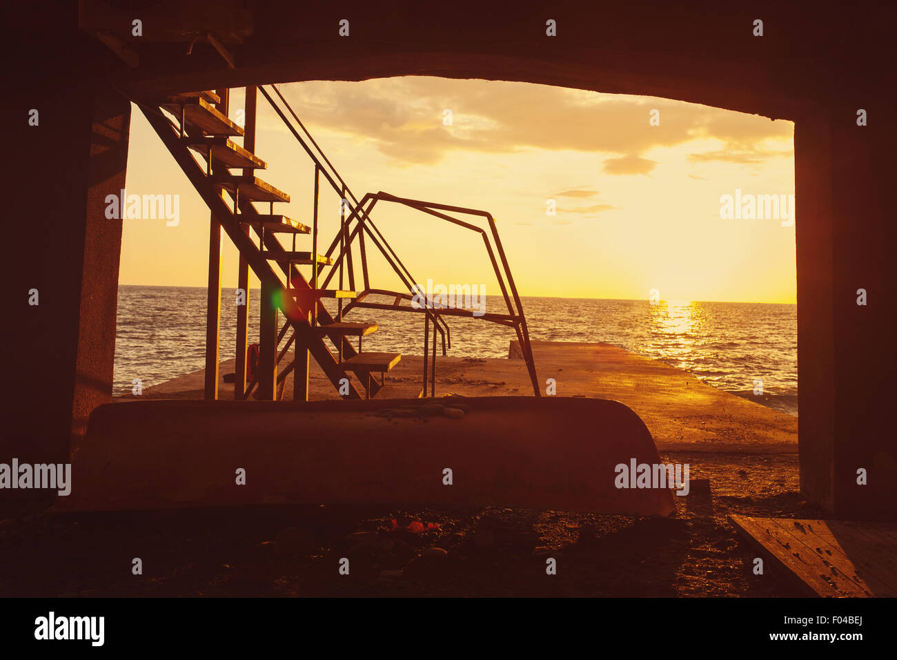 Old pier hi-res stock photography and images - Alamy