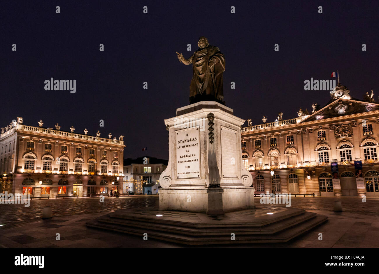 Statue of the stanislas standing hi-res stock photography and images ...
