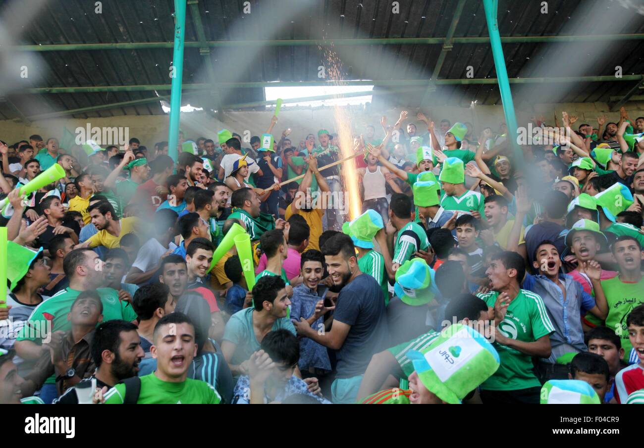 Gaza City, Gaza Strip, Palestinian Territory. 6th Aug, 2015. Fans ...