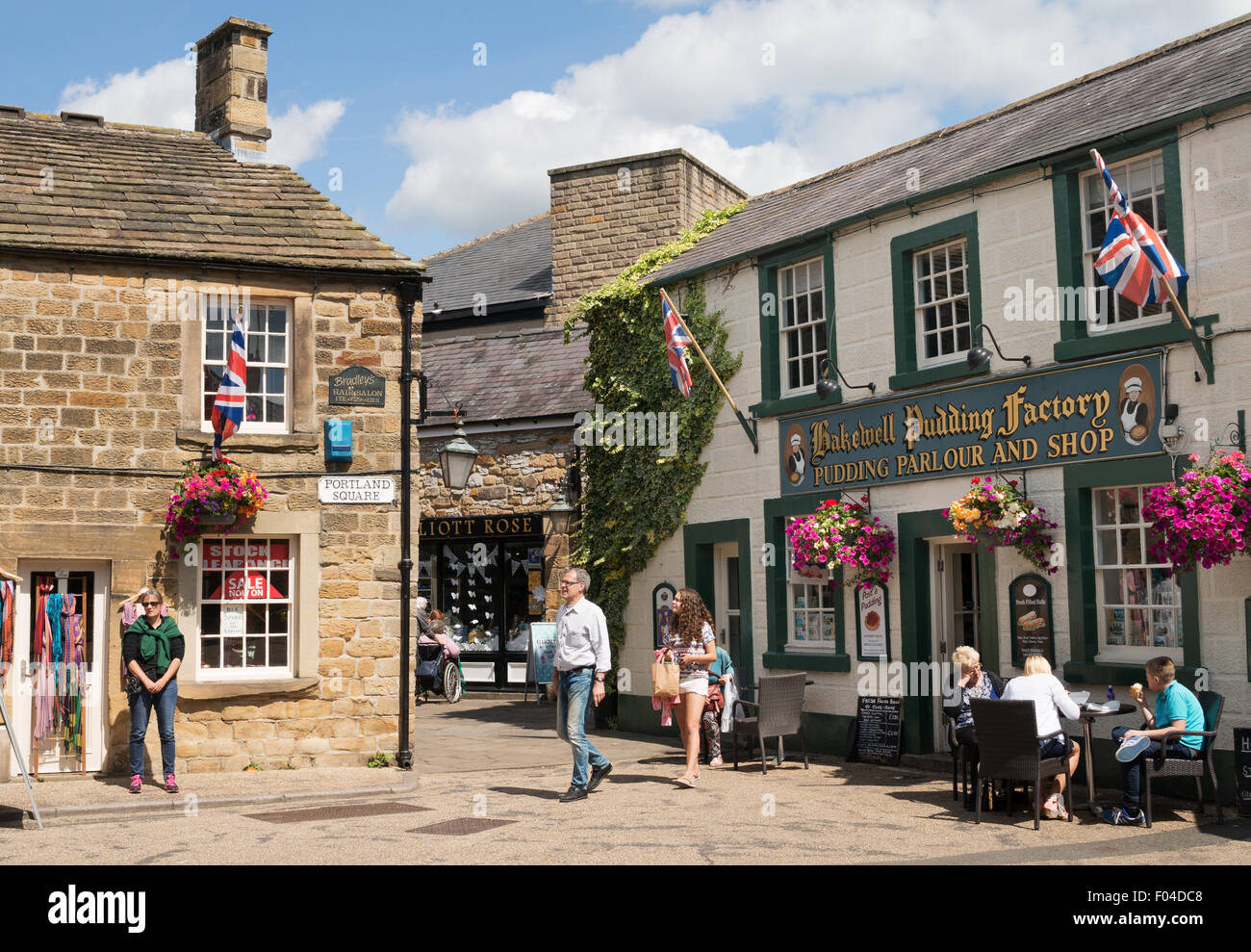 Bakewell town centre hi-res stock photography and images - Alamy