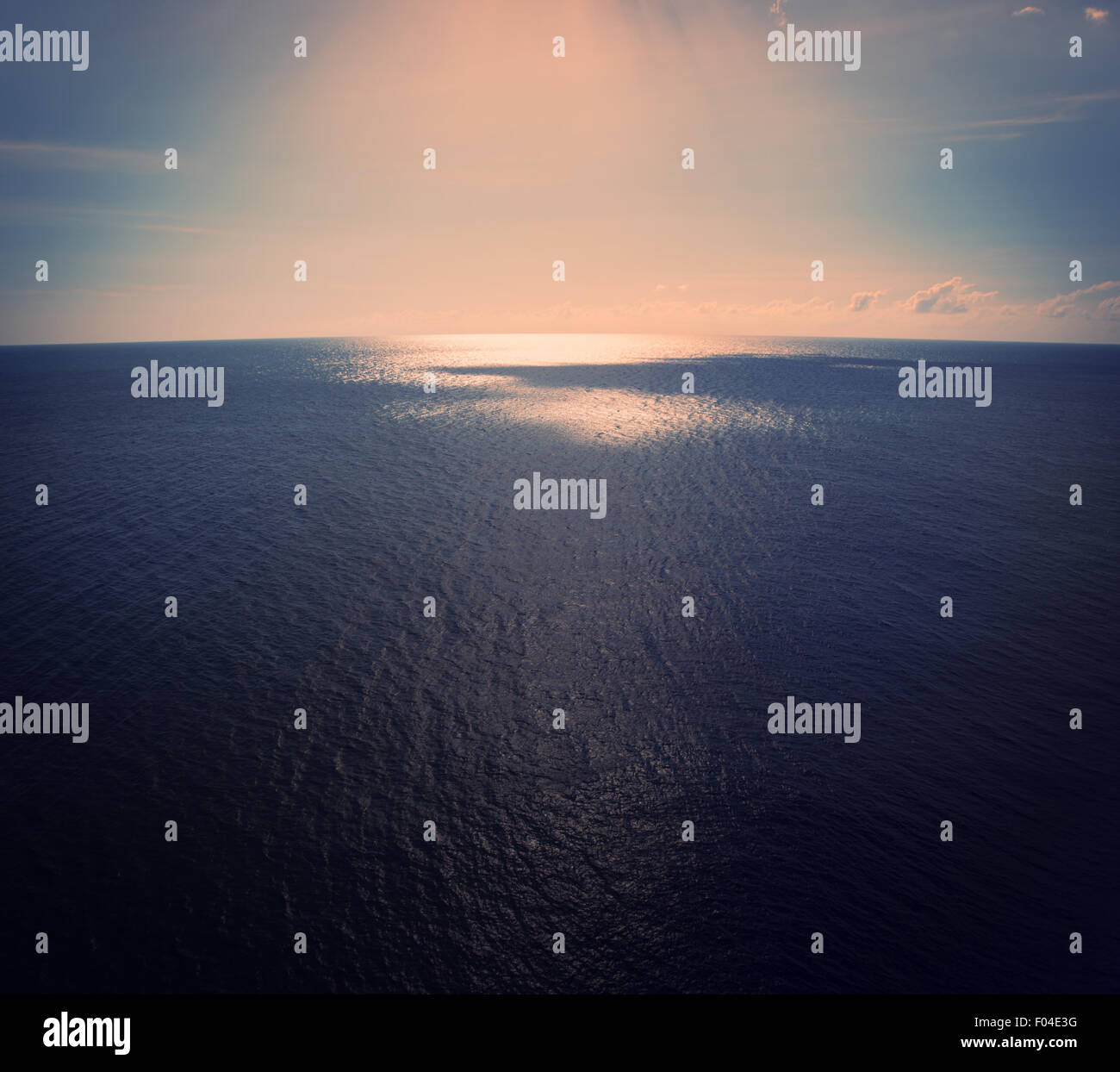 Beautiful view wavy ocean cloudy hi-res stock photography and images ...