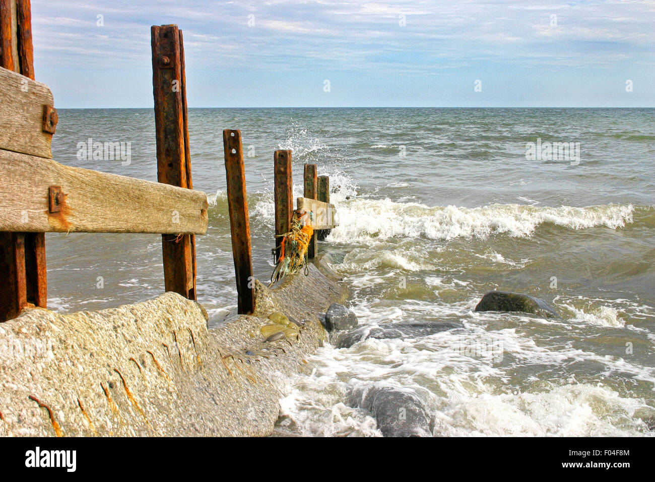 Groin and beach erosion hi-res stock photography and images - Alamy