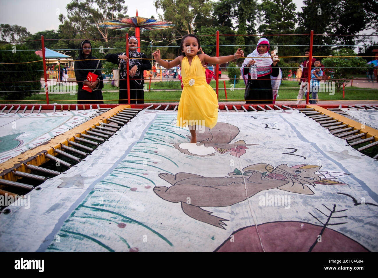 Dhaka, Bangladesh. 06th Aug, 2015. A child playing in a park. Parents ...