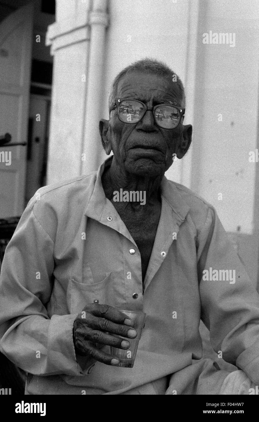 Summer man drinking Black and White Stock Photos & Images - Alamy