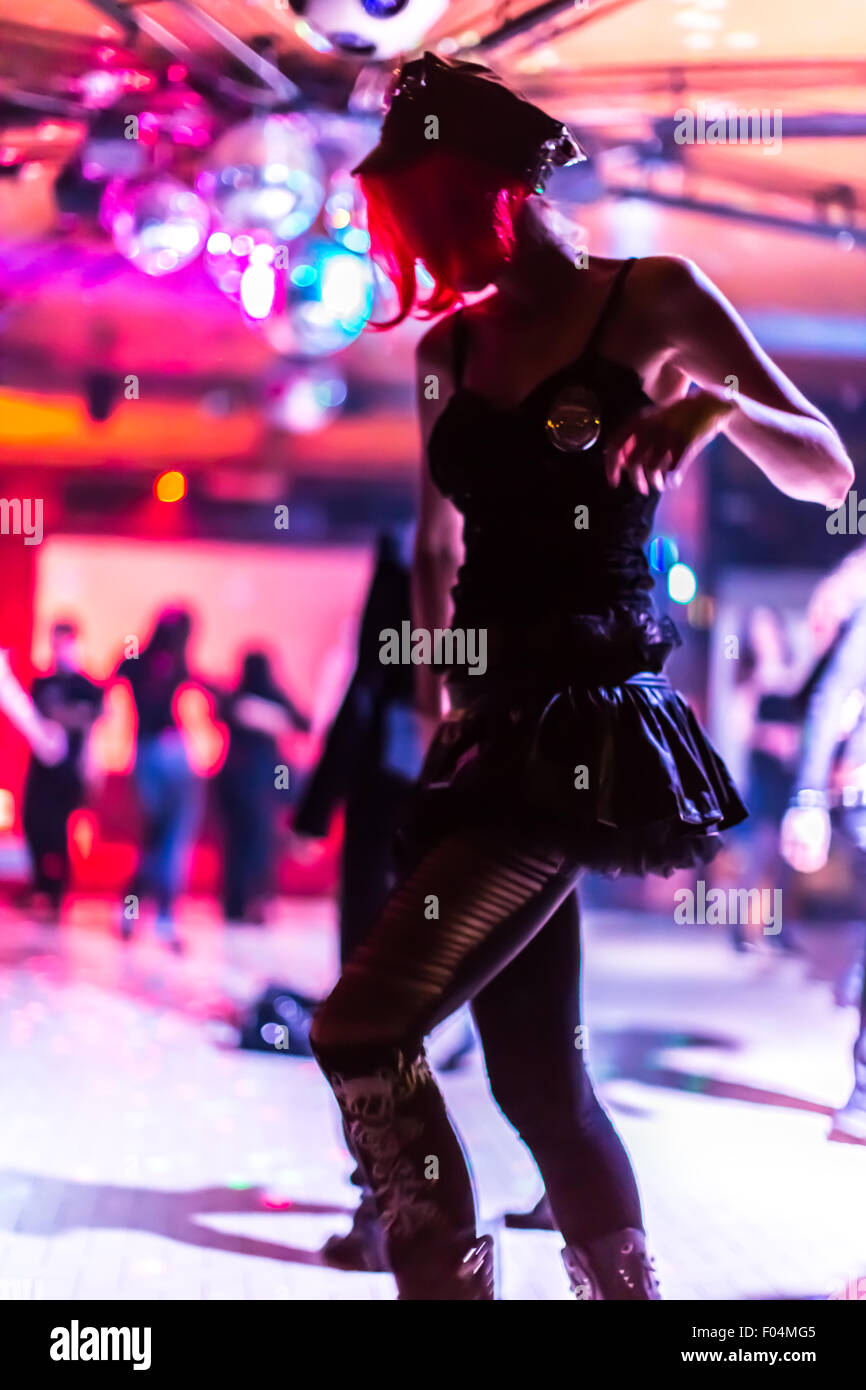 Party dancing discoteque hi-res stock photography and images - Alamy