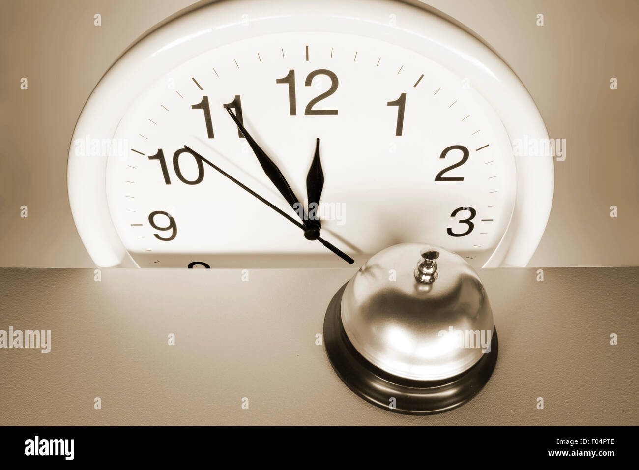 Reception clock hi-res stock photography and images - Alamy