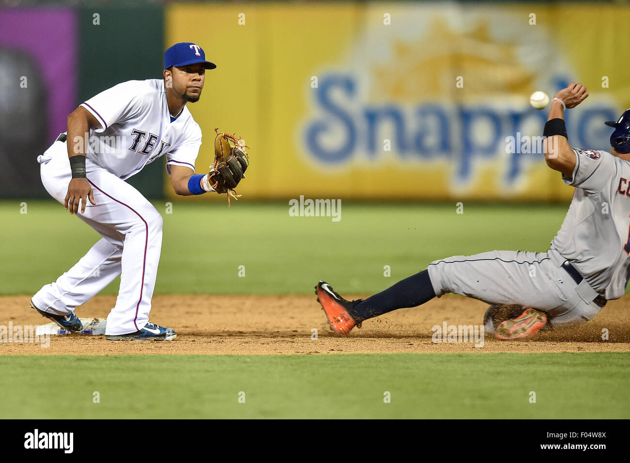AUG 05, 2015: .Texas Rangers shortstop Elvis Andrus (1) tries to tag ...
