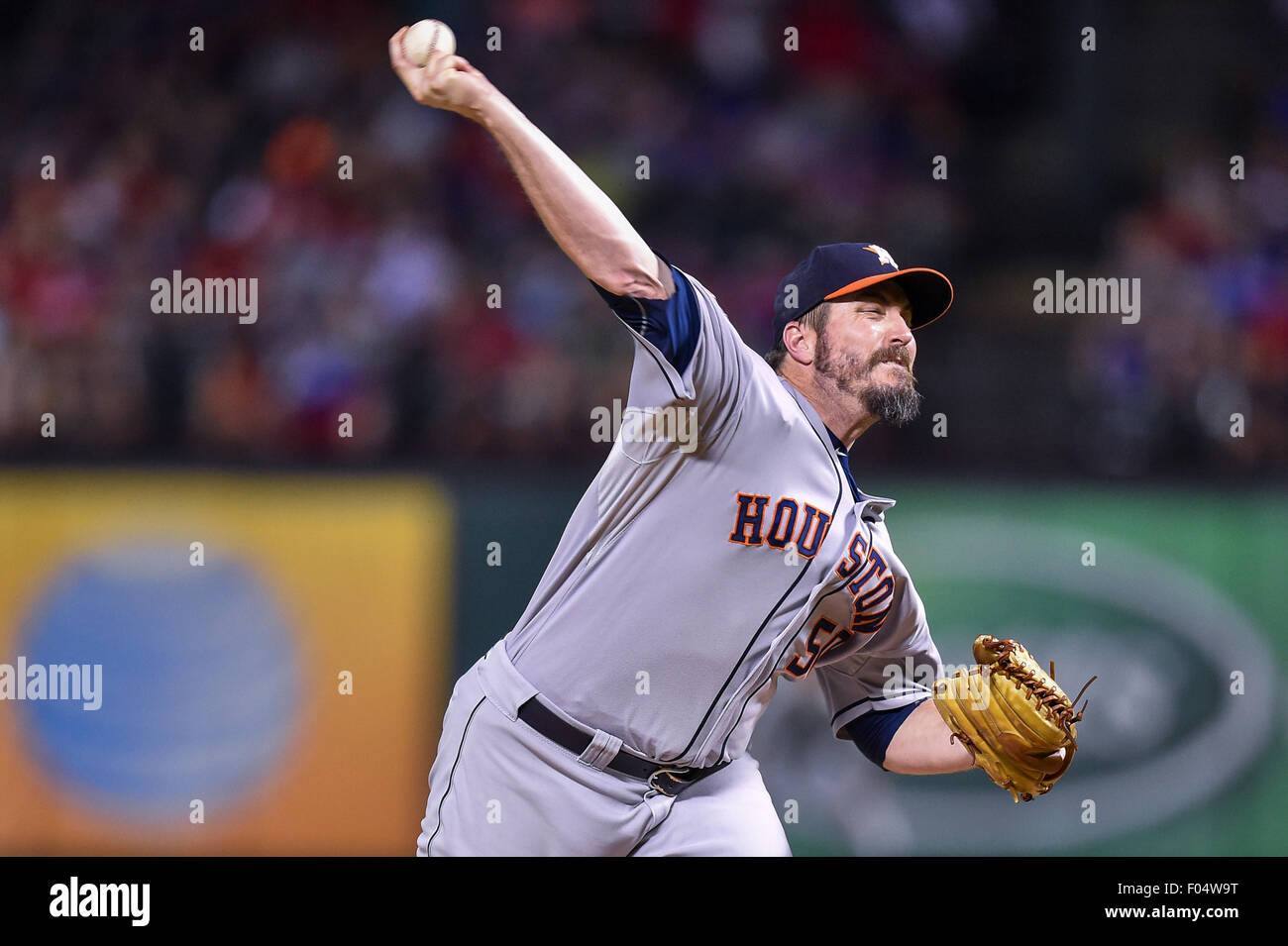 AUG 05, 2015: .Houston Astros relief pitcher Chad Qualls (50) takes the ...
