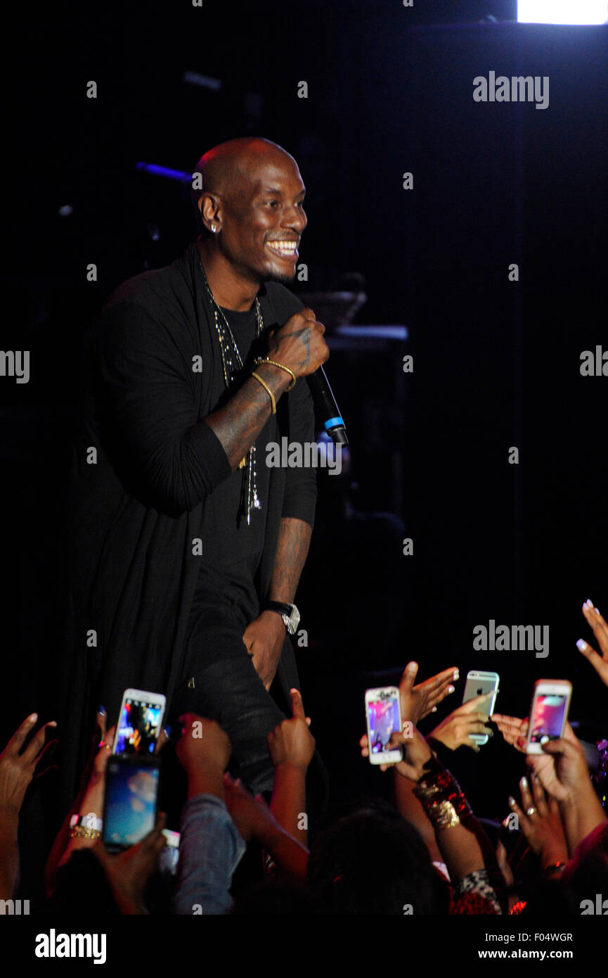 American actor producer model hi-res stock photography and images - Alamy