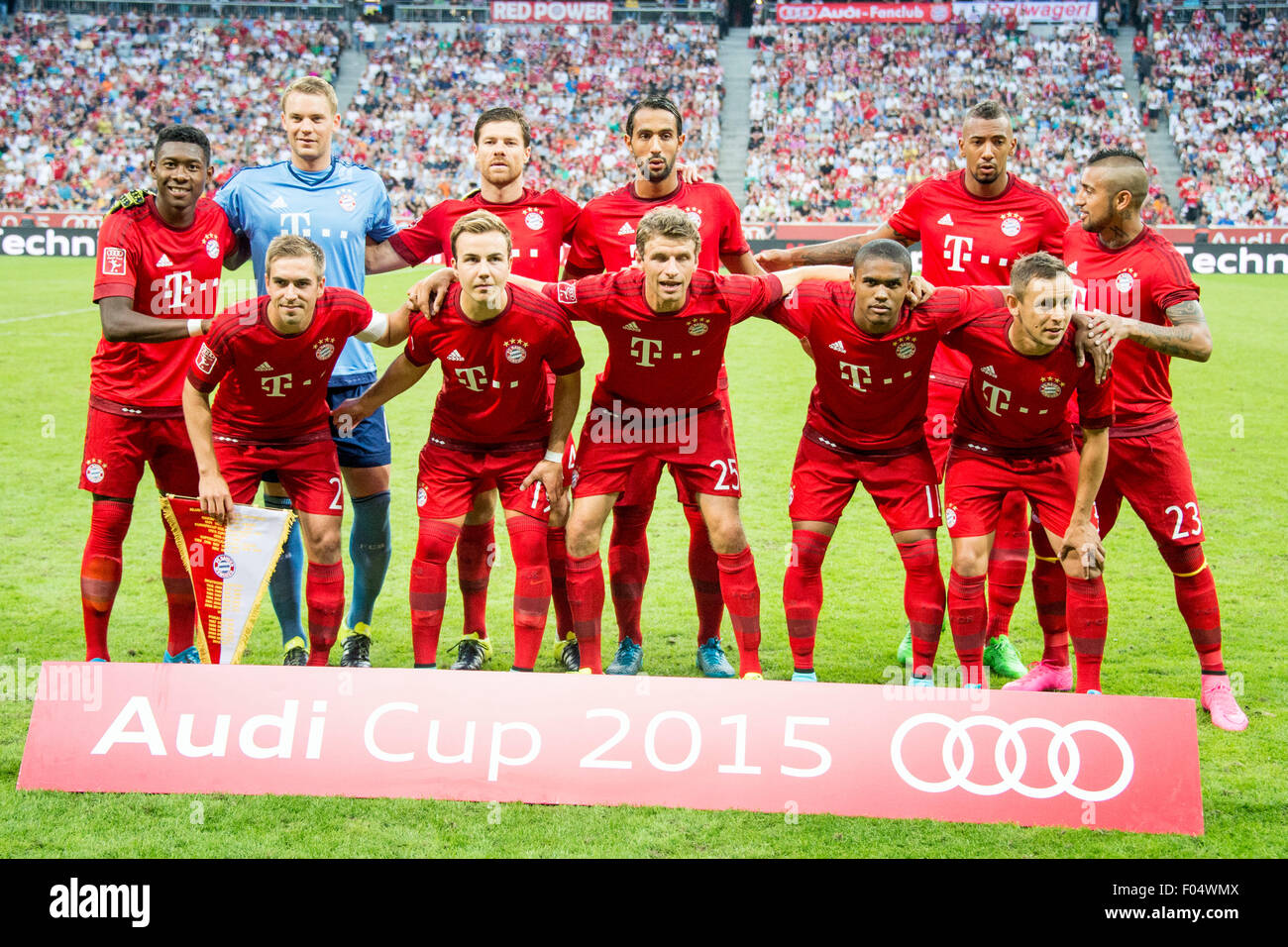 Munich, Germany. 5th Aug, 2015. Bayern team group line-up Football ...